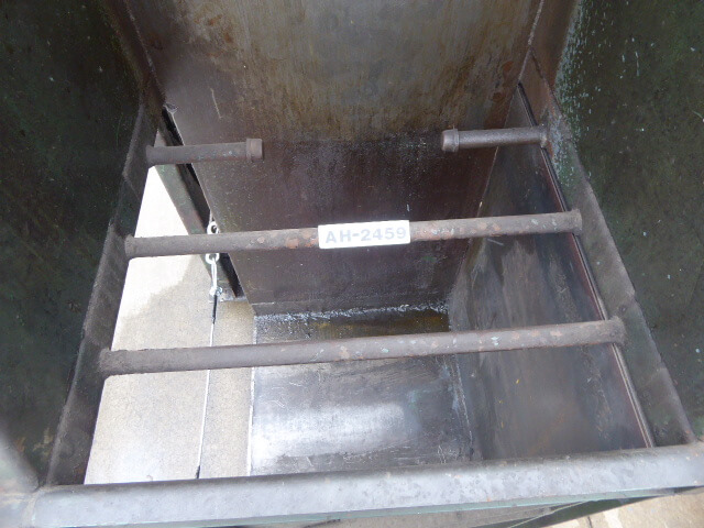 Tubar 1500 lb. Capacity Automatic Dumper AH2459 - Lanco Corporation ...