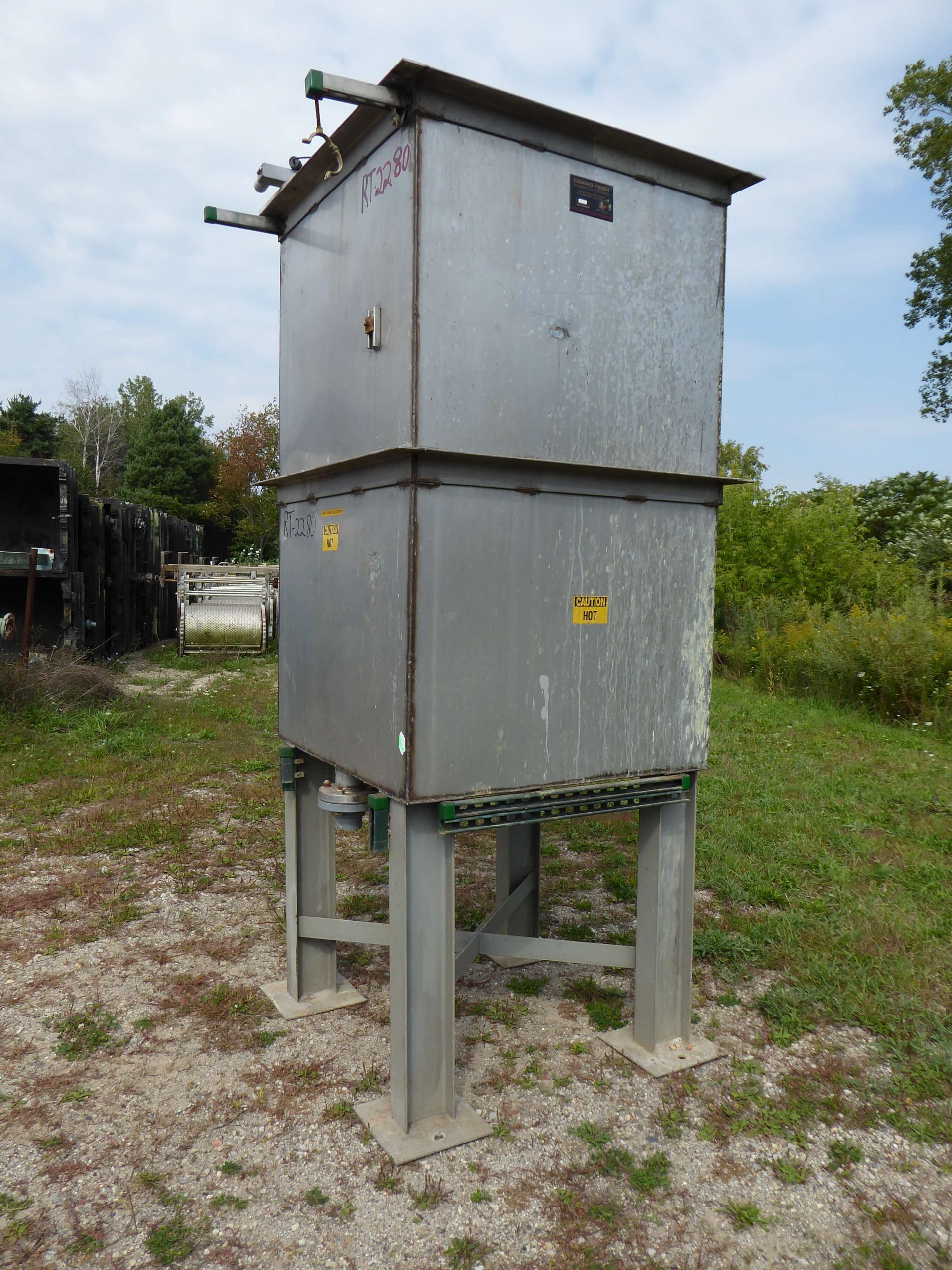 700 Gallon Stainless Steel Rectangular Tank RT2280