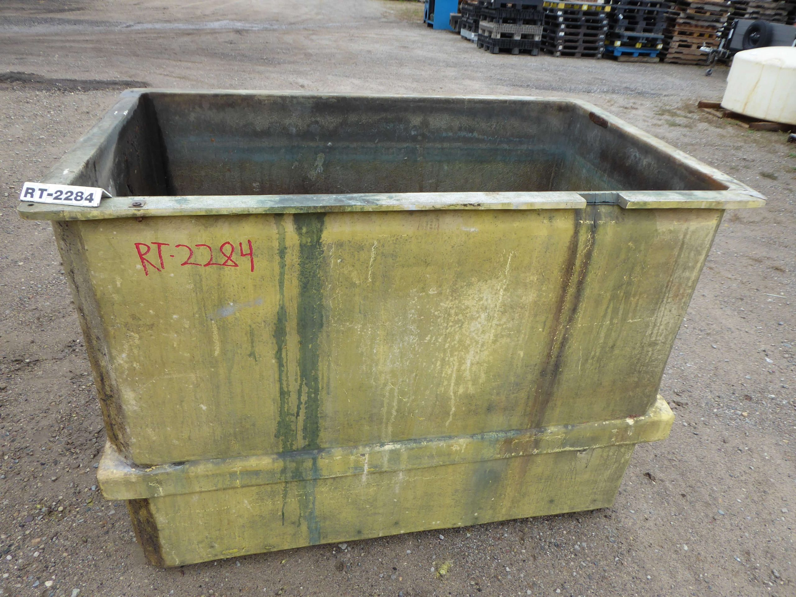 415 Gallon Fiberglass Rectangular Tank RT2284 - Lanco Corporation ...