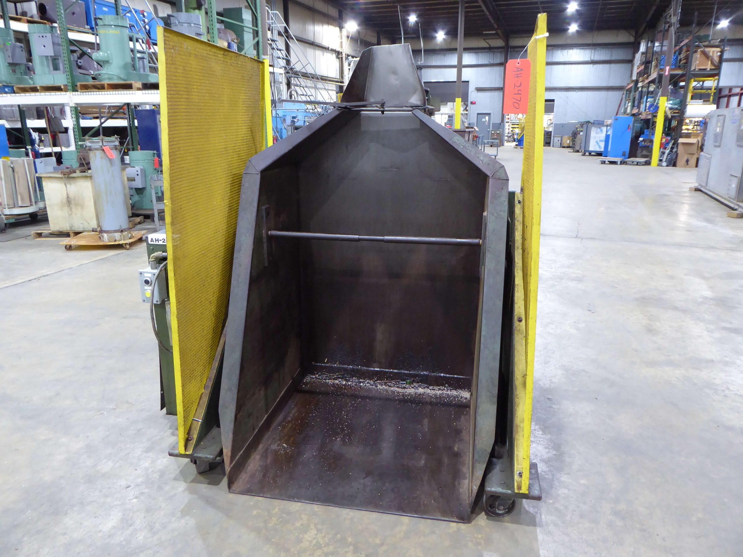 Tubar 1500 lb. Capacity Automatic Dumper AH2470 | Ronatec