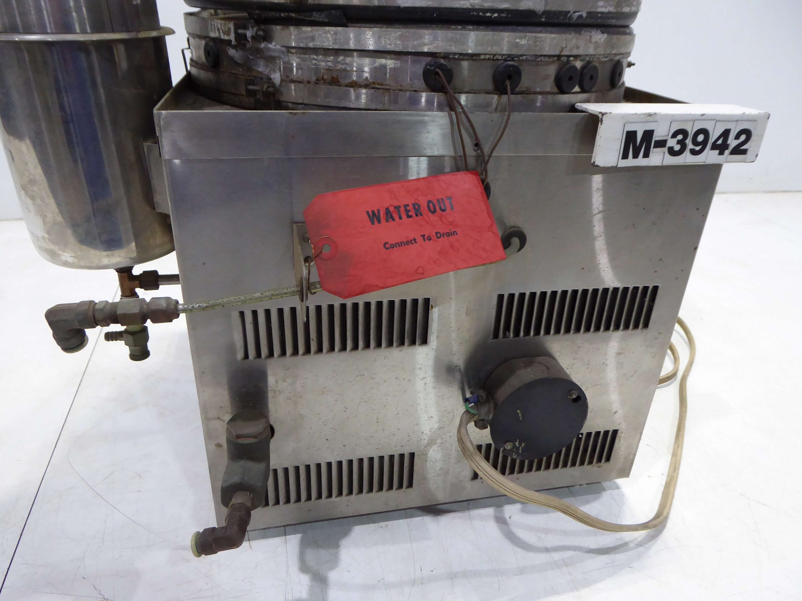 Blue M Model VP-100AT-1 Controlled Relative Humidity Chamber M3942 ...
