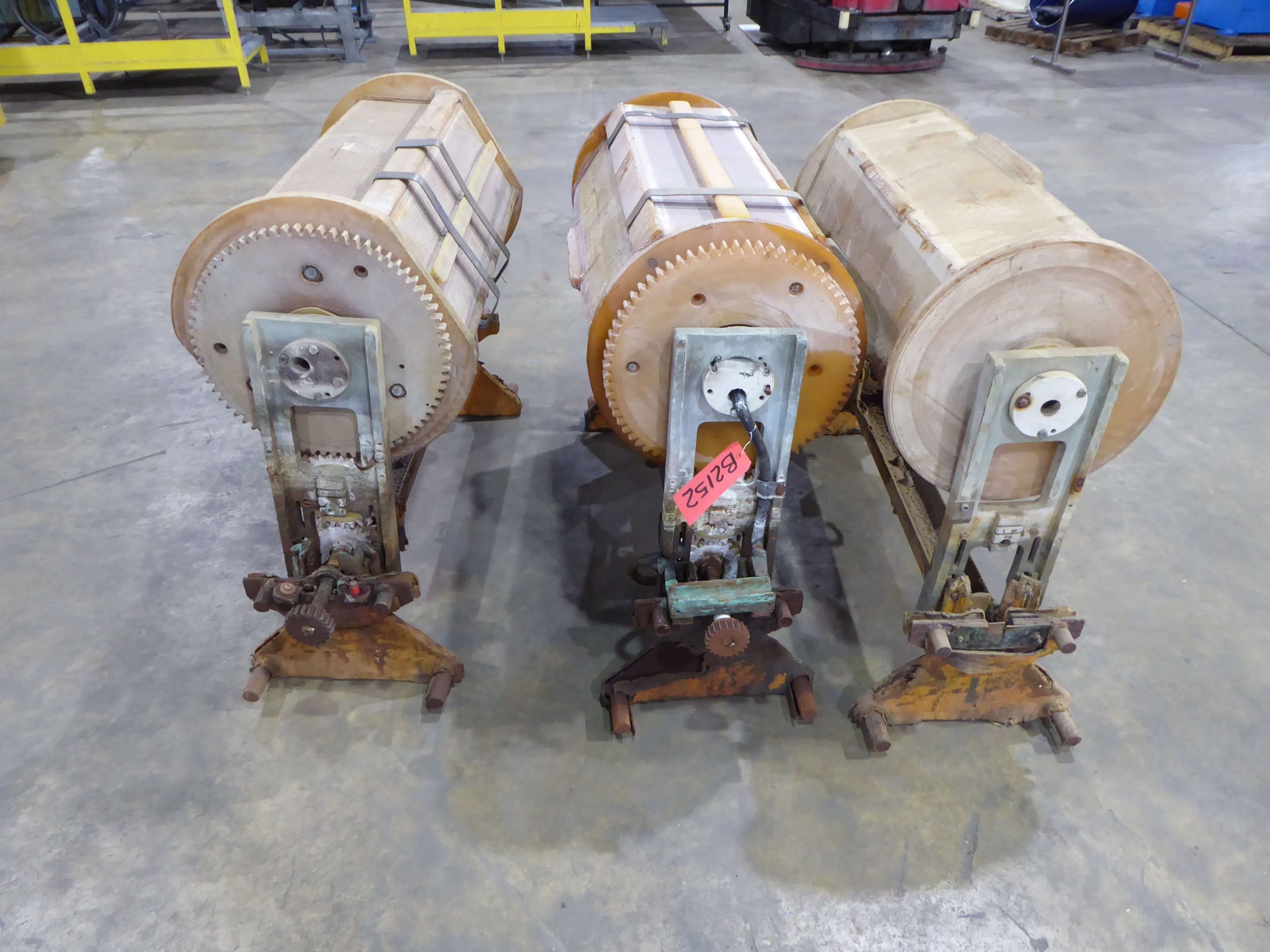 Poly 16" x 36" Poly Barrel with Super Structure B2152