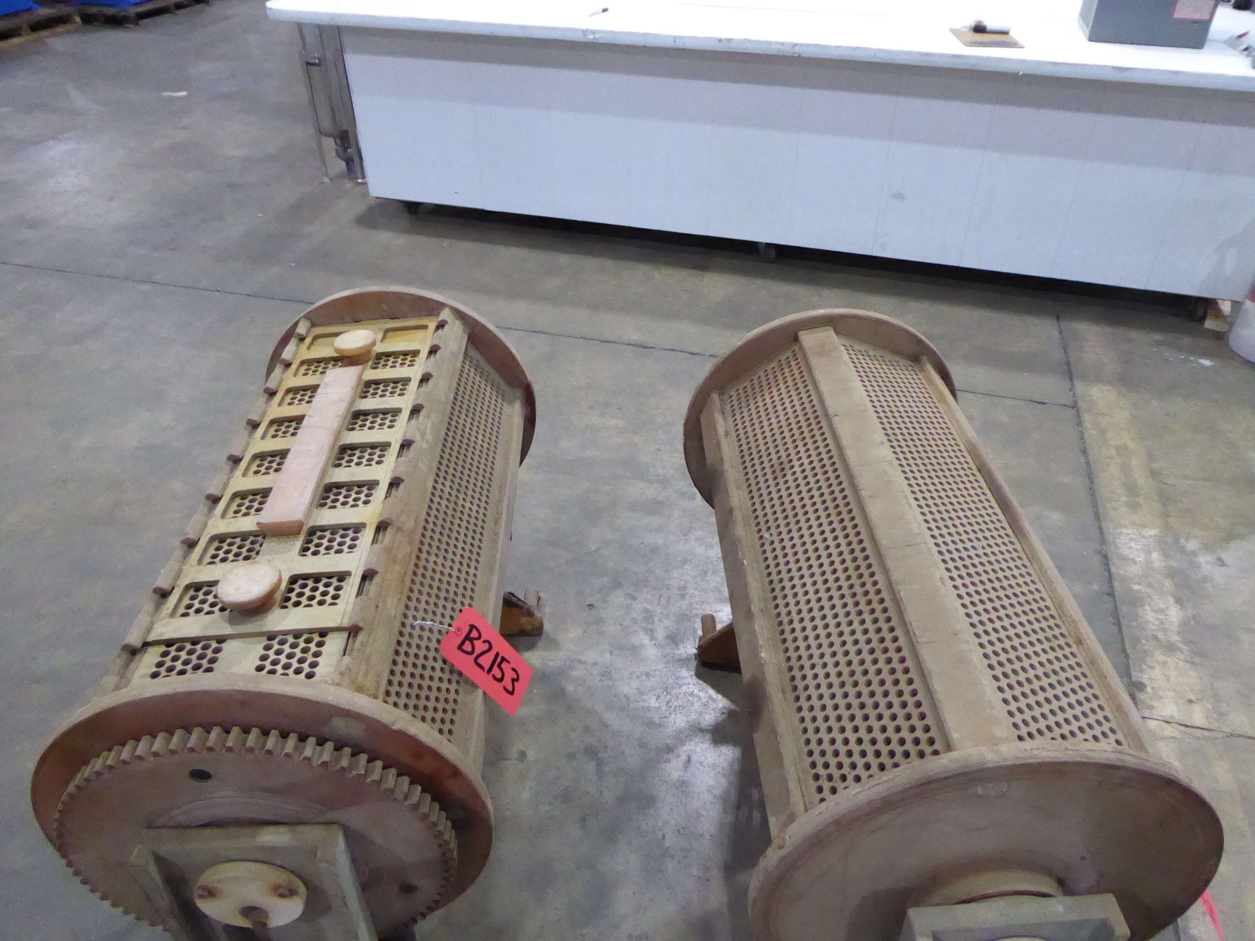 Poly 16" x 36" Barrel with Super Structure B2153