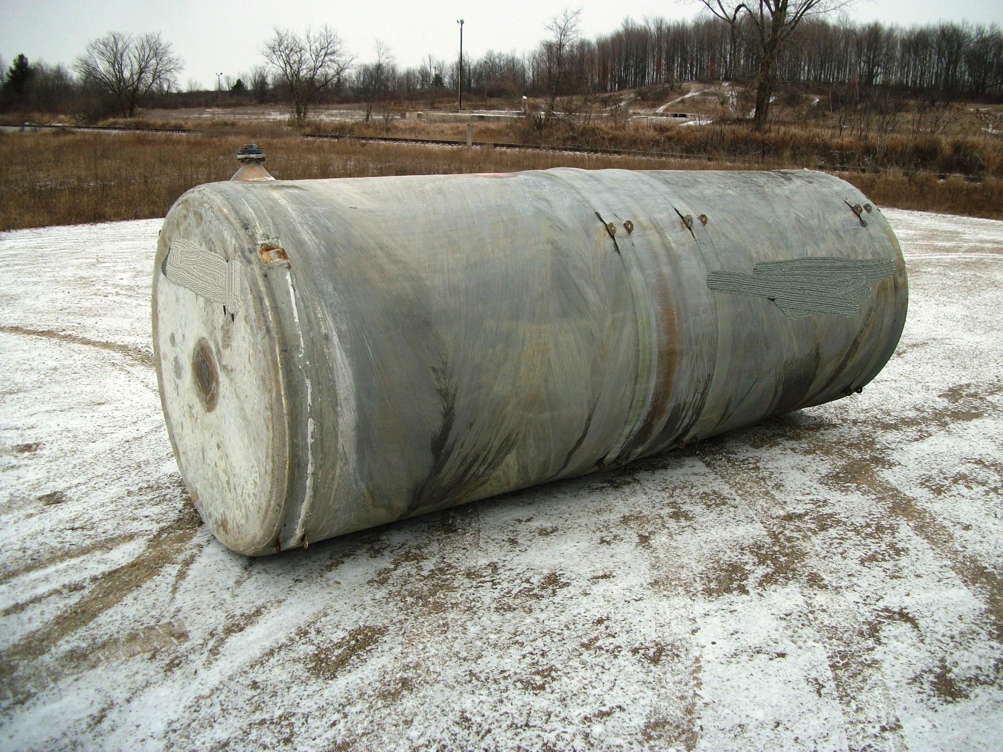 3,042 Fiberglass Round Tank CT2844