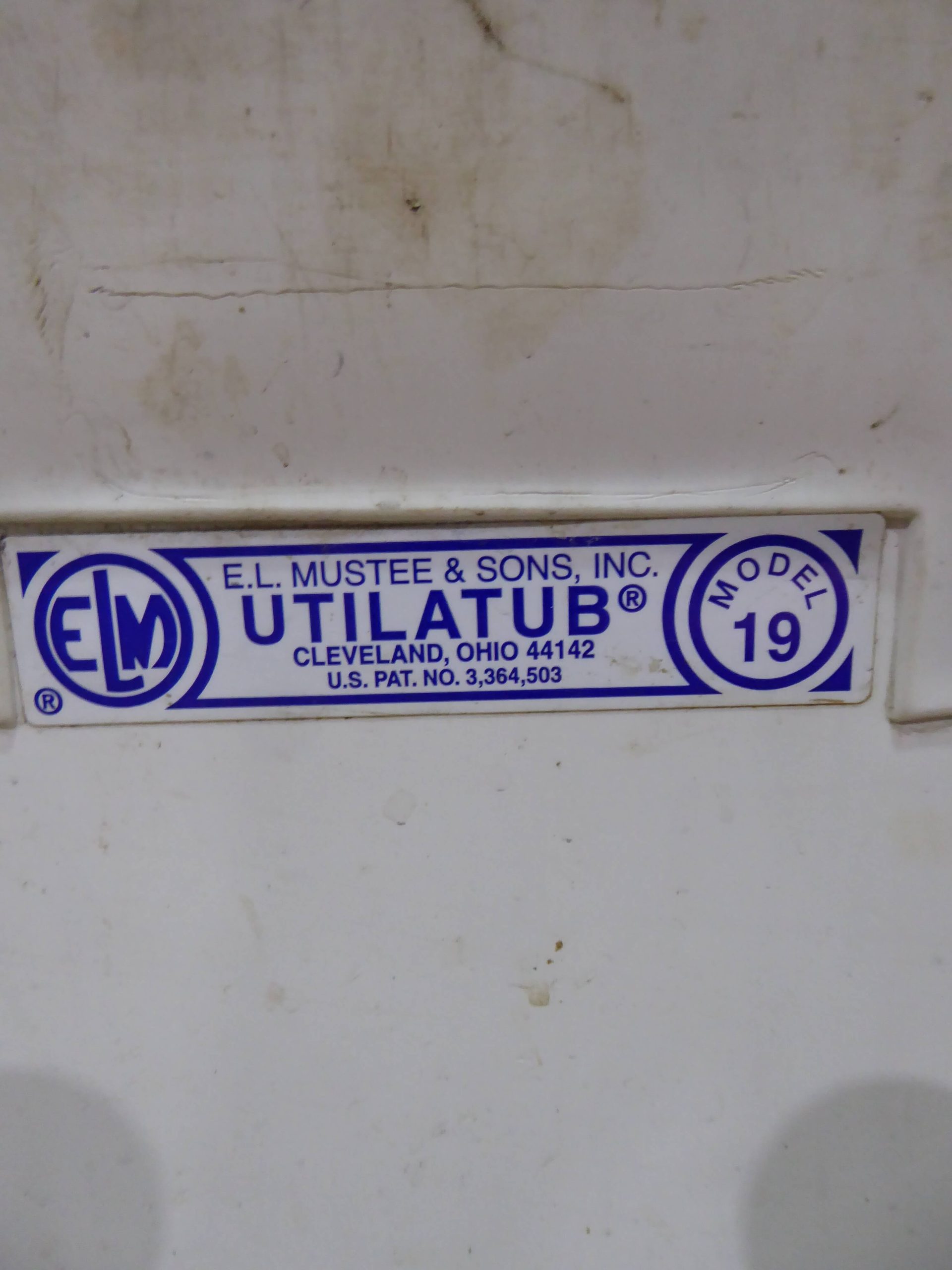 E.L. Mustee 16 Gallon Capacity Sink M3958 - Lanco Corporation | Used ...