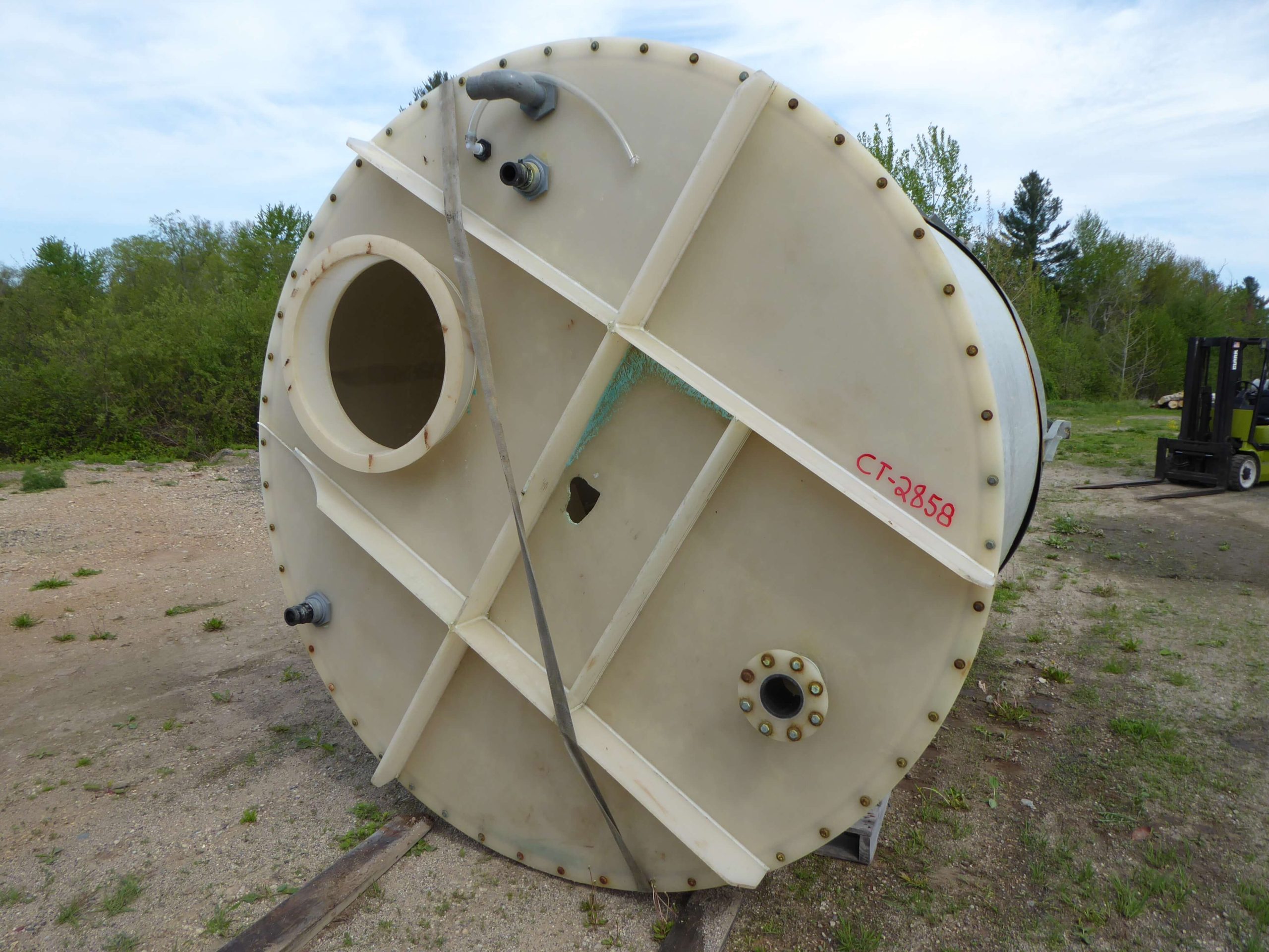 2500 Gallon Poly Round Tank CT2858
