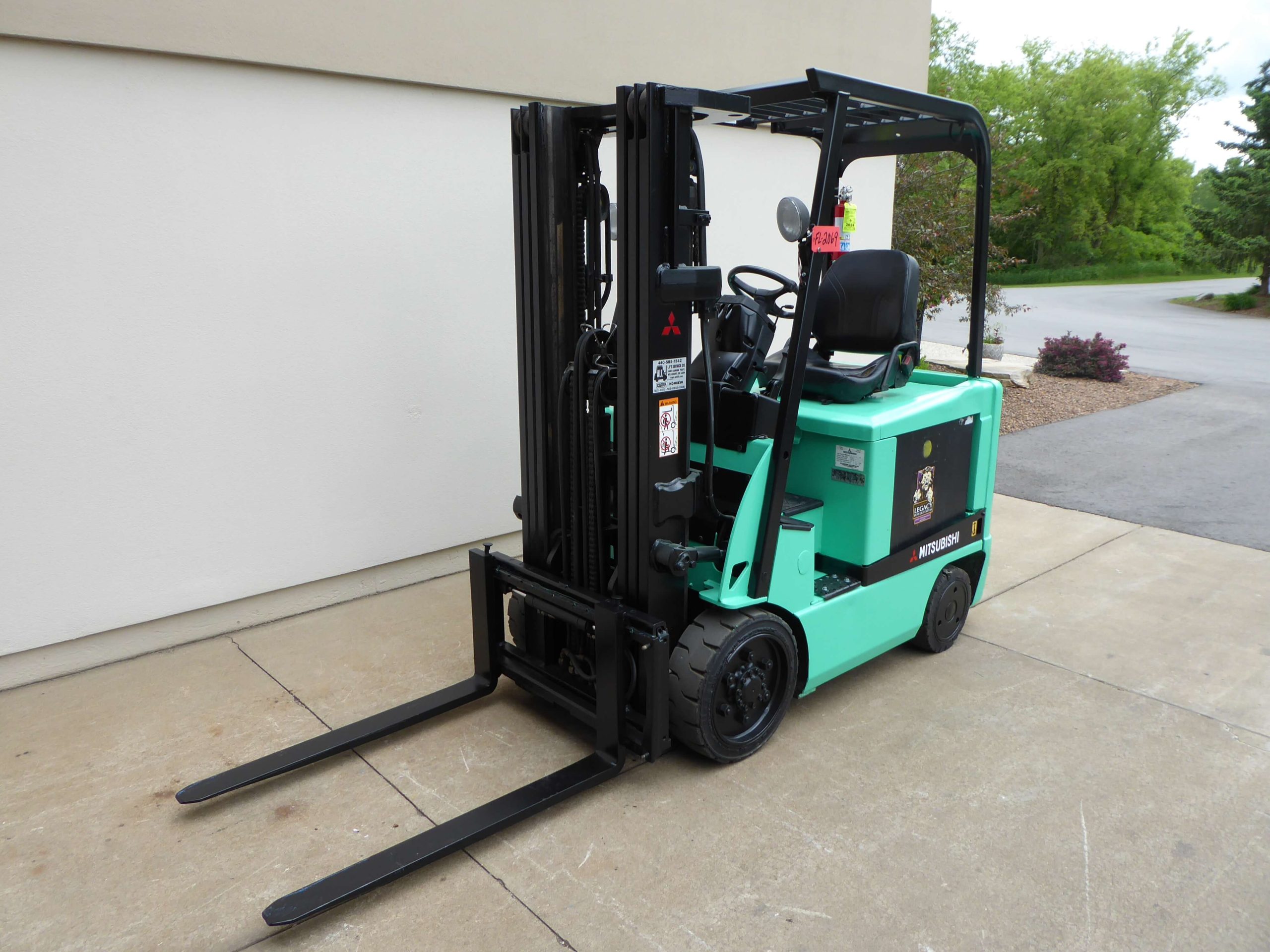 Mitsubishi 5,000 lbs Capacity Model FBC25N Electric Fork Lift FL2069 ...