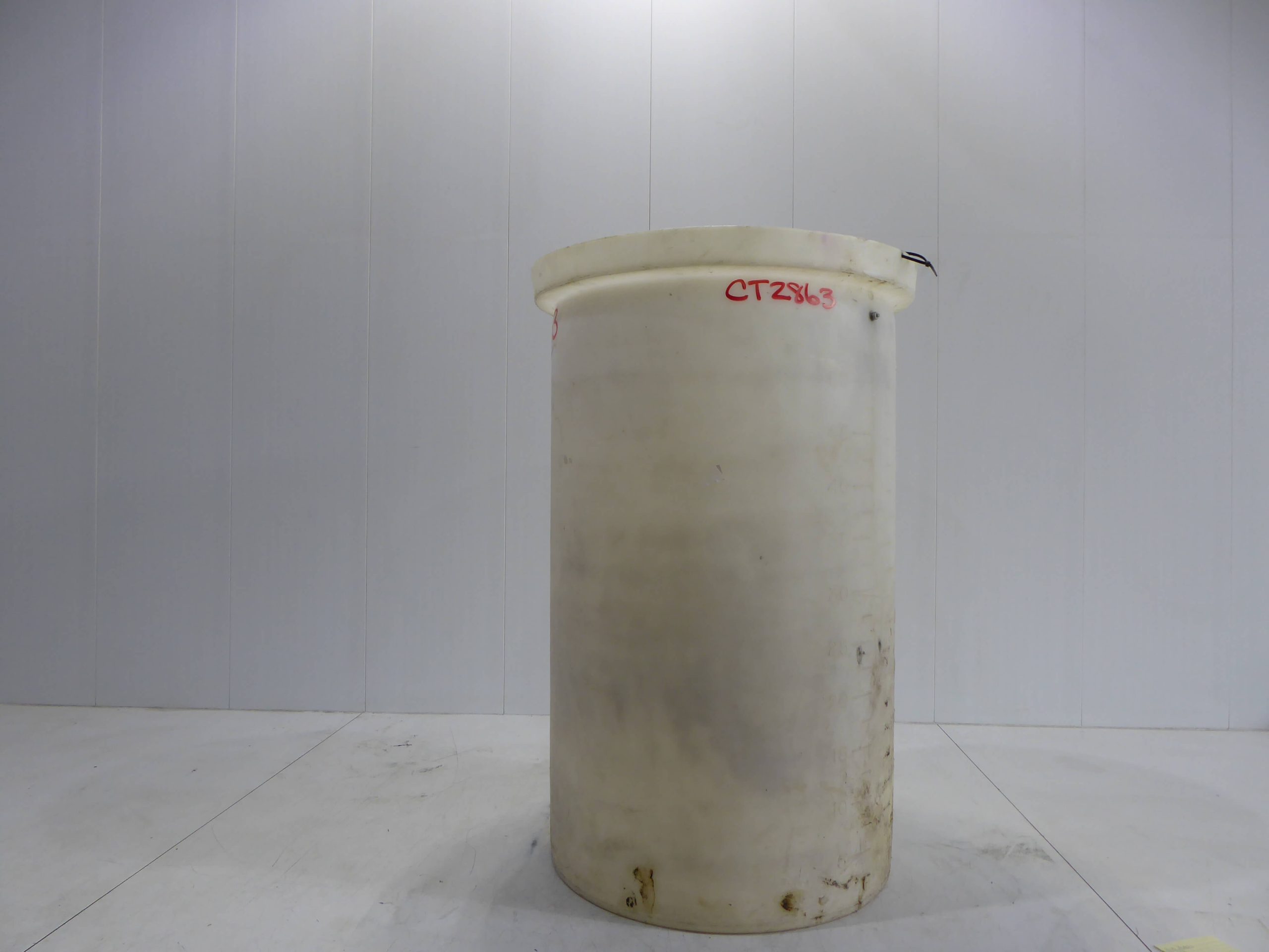 50 Gallon Poly Round Tank CT2863 - Lanco Corporation | Used Industrial ...