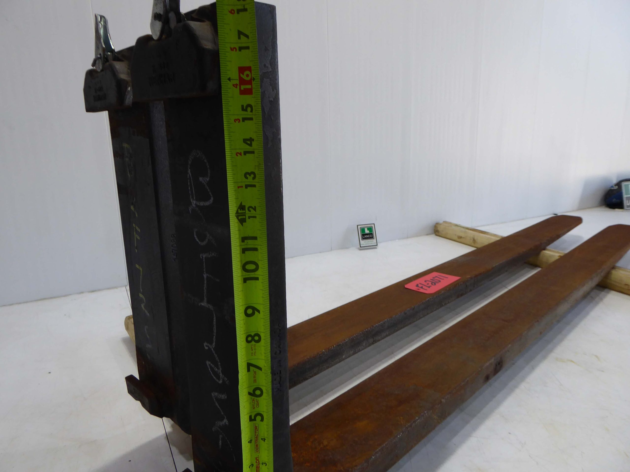 Kenhar 5,000 lbs Capacity Model K-516 72" Forklift Forks FL2071