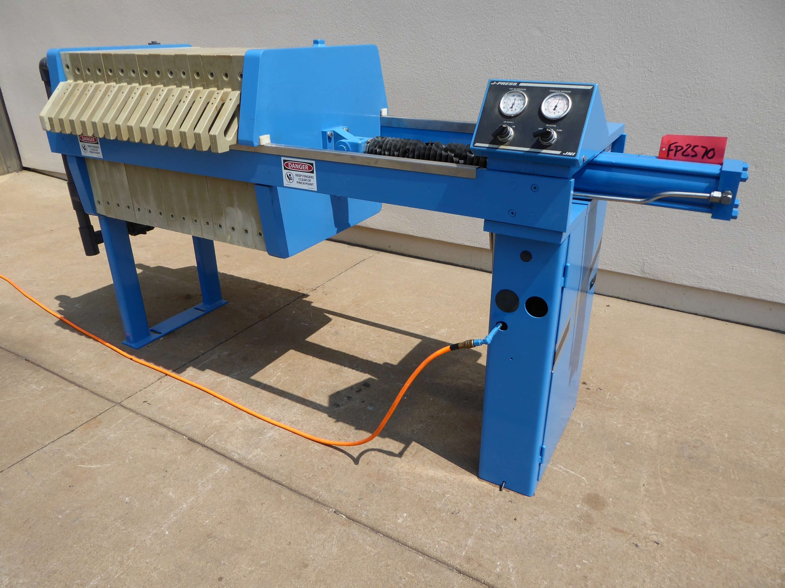 JWI 5 Cu' Air/Hydraulic Filter Press FP2570