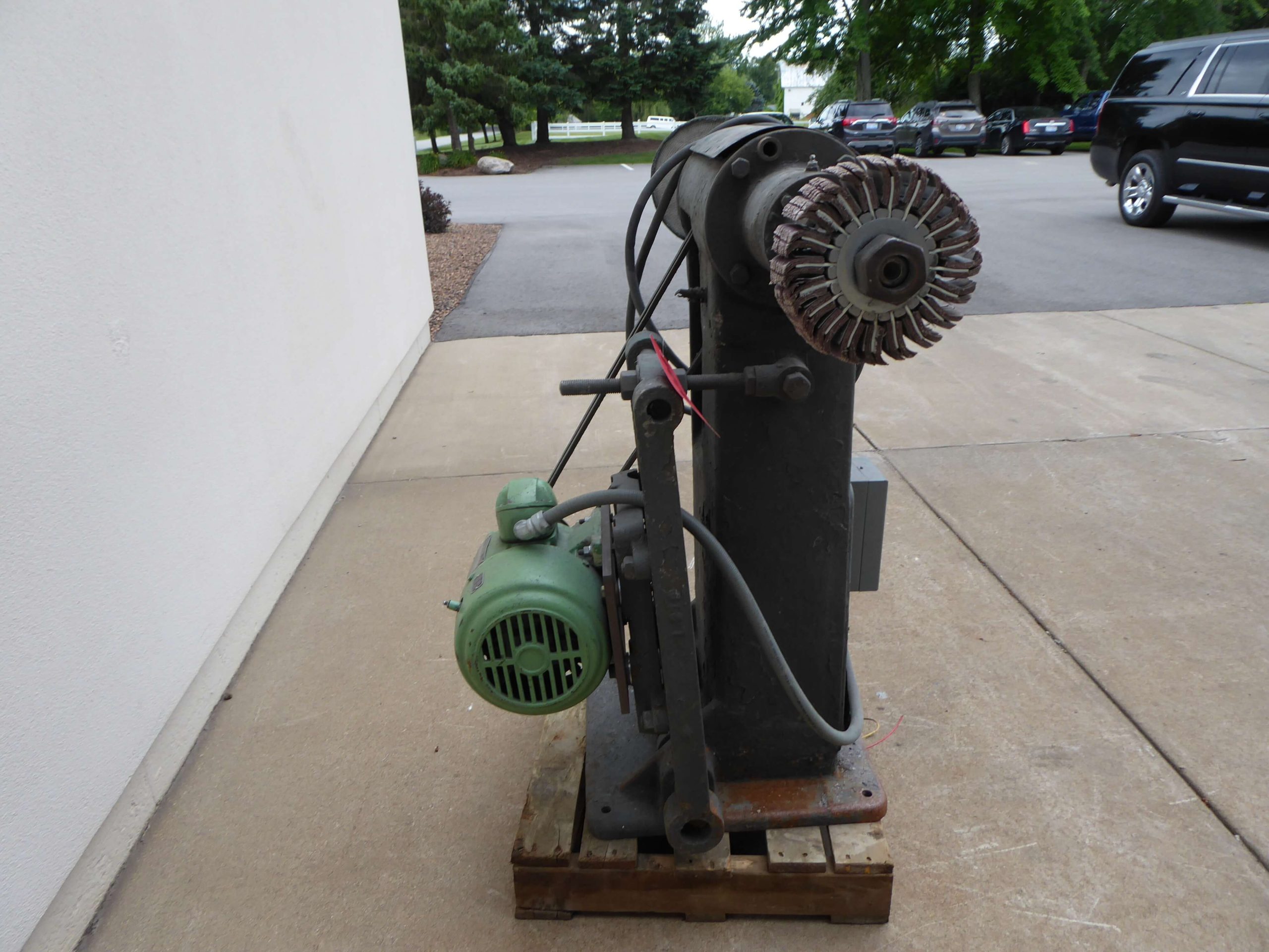 Hill Curtis Model Rite Speed Buffing Jack V2143 - Lanco Corporation | Used Industrial Equipment