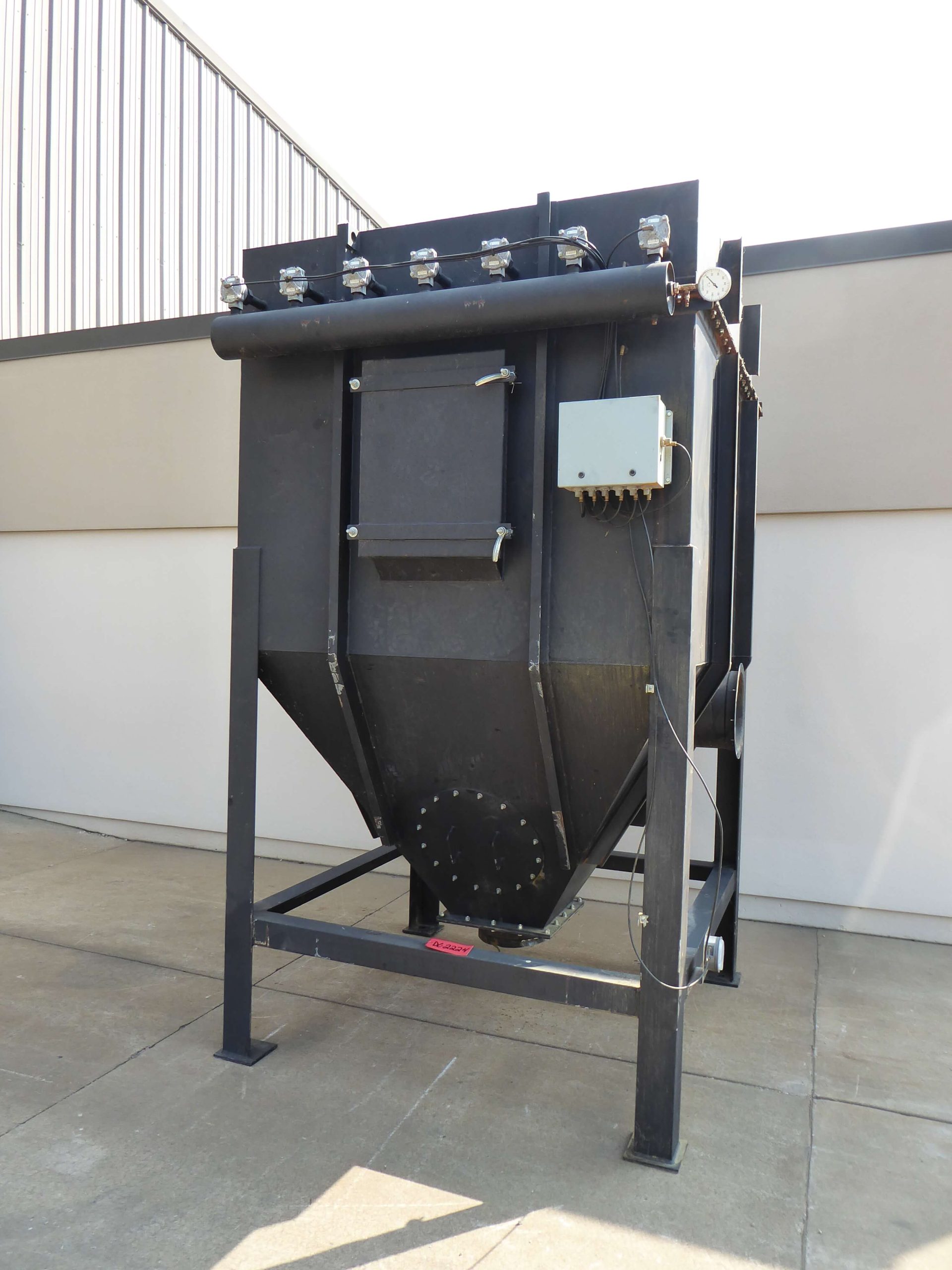 Camfil-Style Vertical Cartridge Dust Collector DC2224