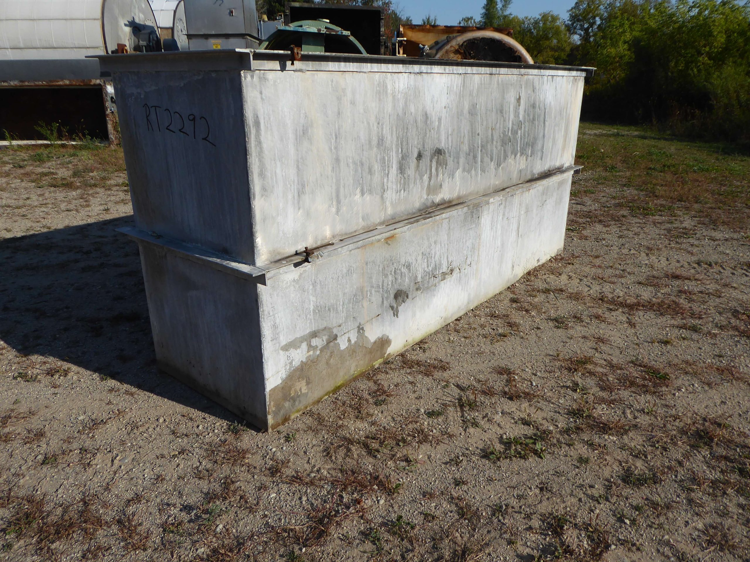 590 Gallon Stainless Steel Rectangular Tank RT2292 - Lanco Corporation ...