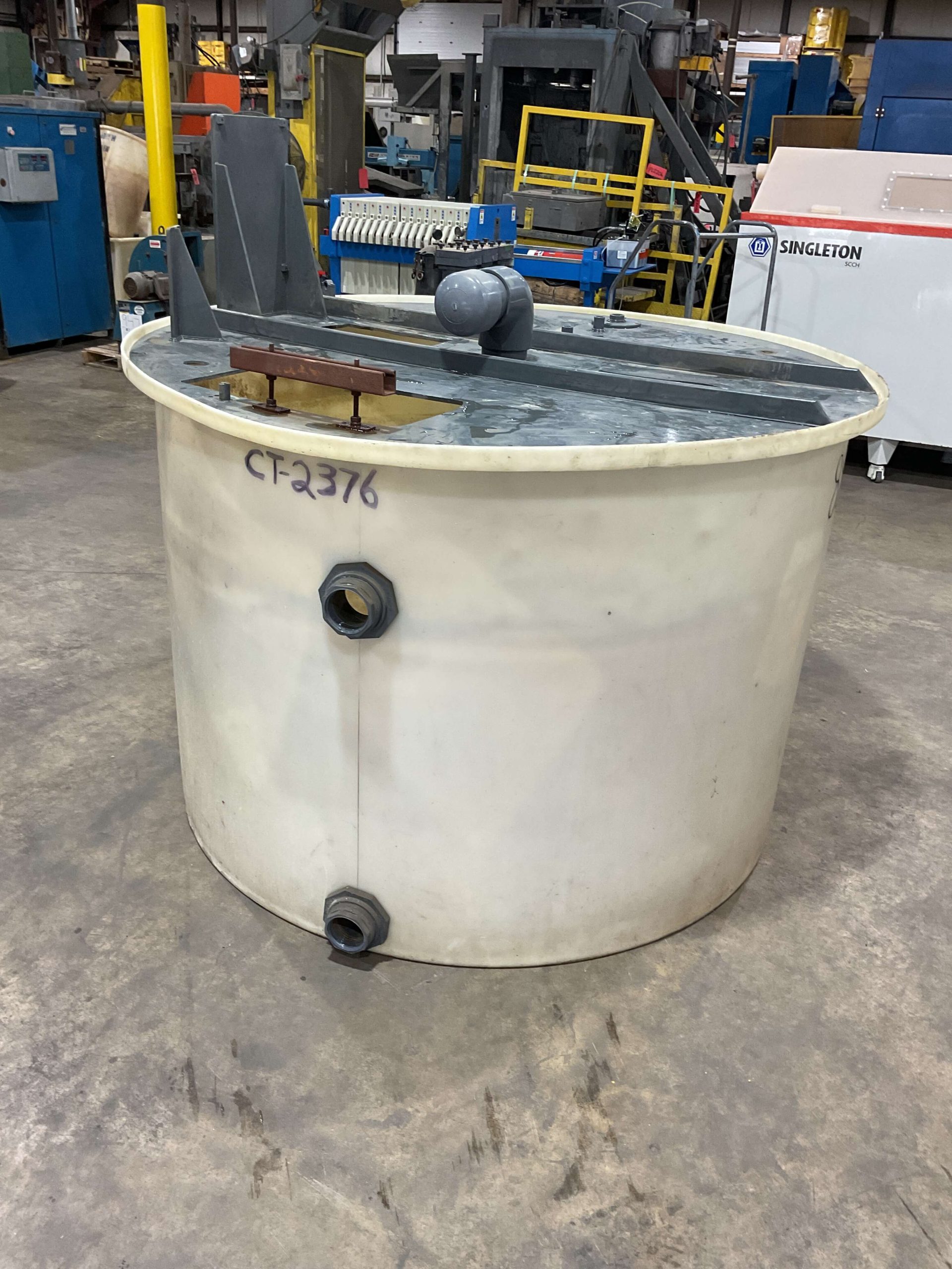 650 Gallon Poly Round Tank CT2376 - Lanco Corporation | Used Industrial Equipment