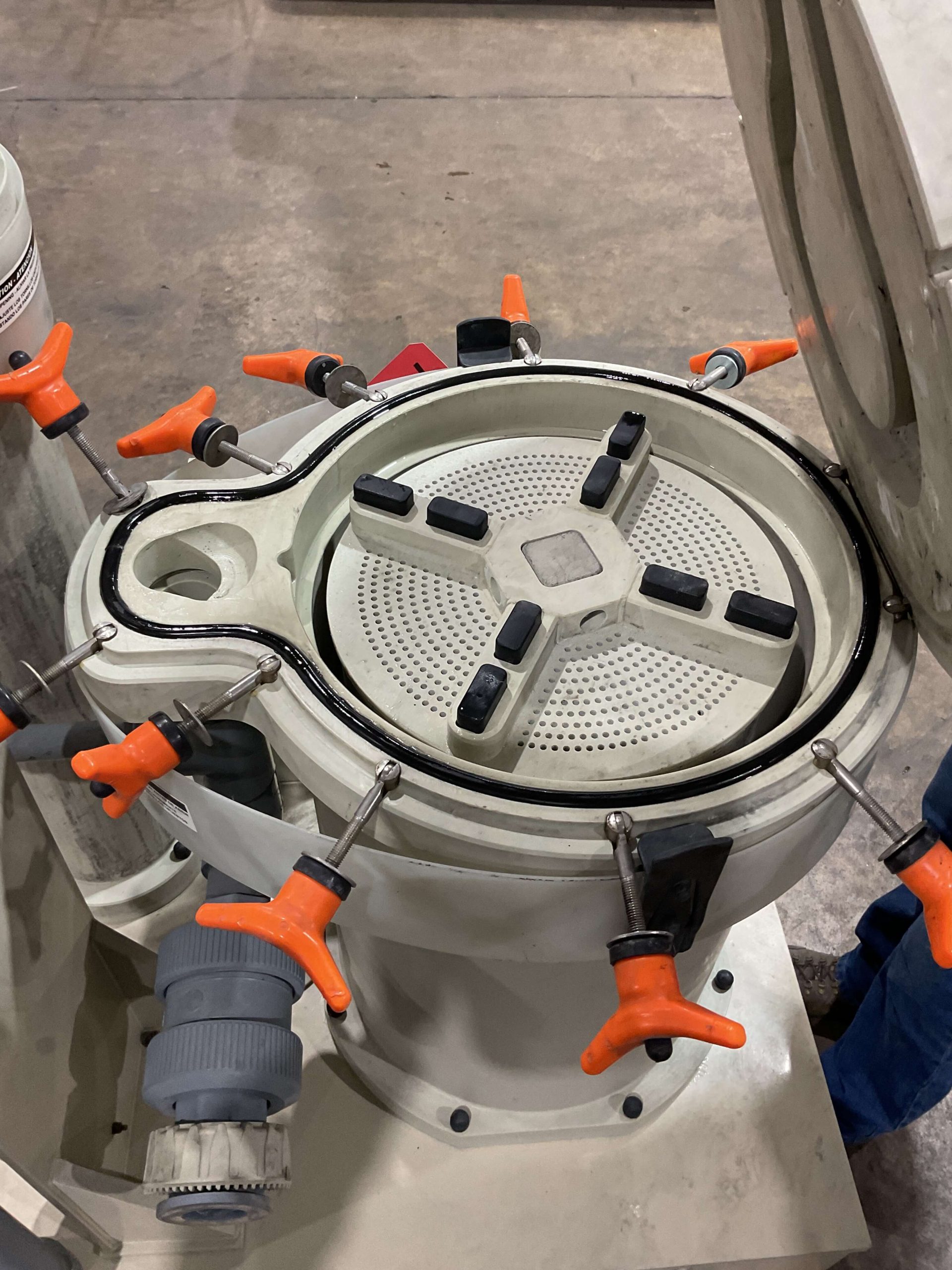 Warco 2400 GPH Carbon Filter F2675 - Lanco Corporation | Used ...