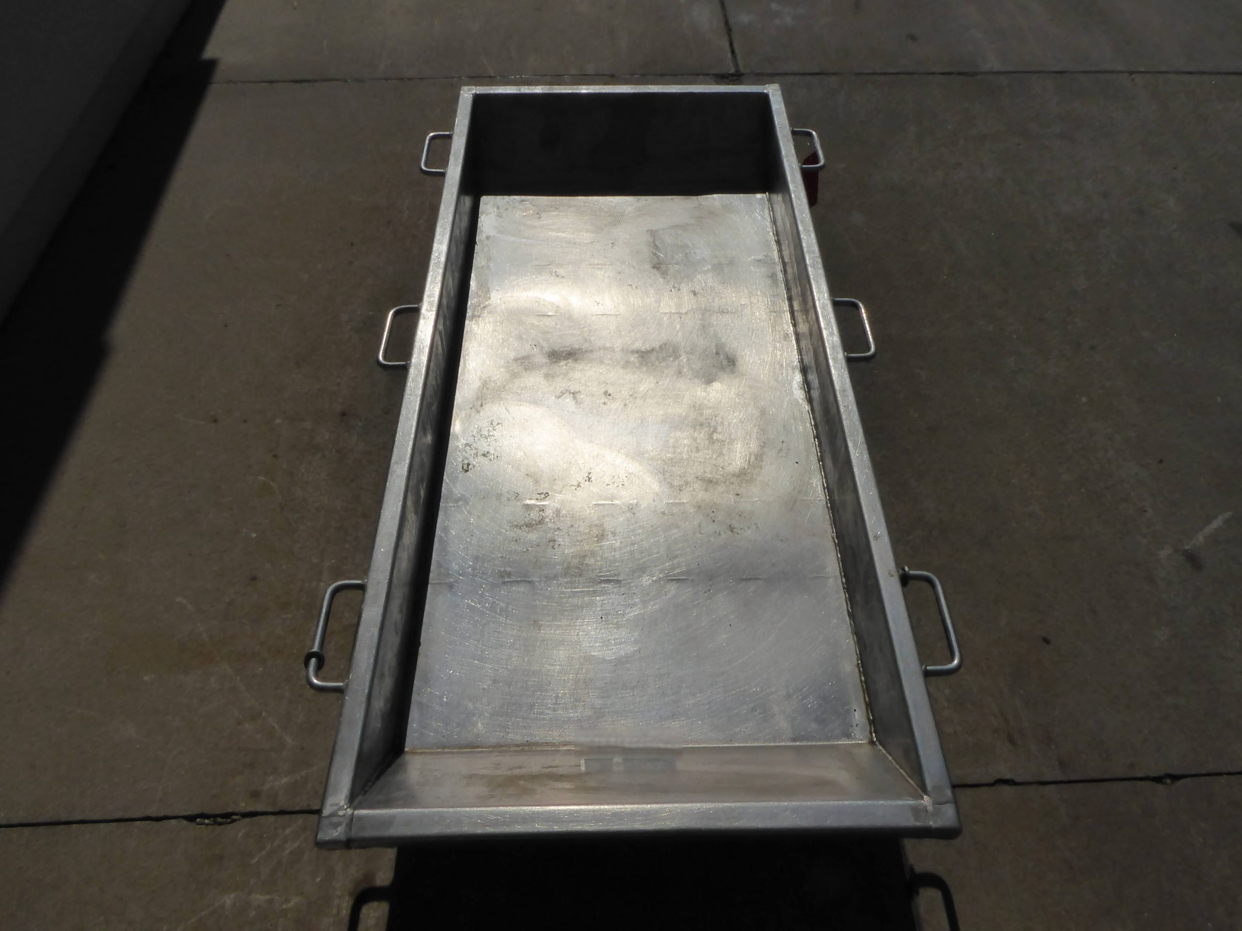 7.5 Cu' 316 Stainless Steel Sludge Hopper FP2604