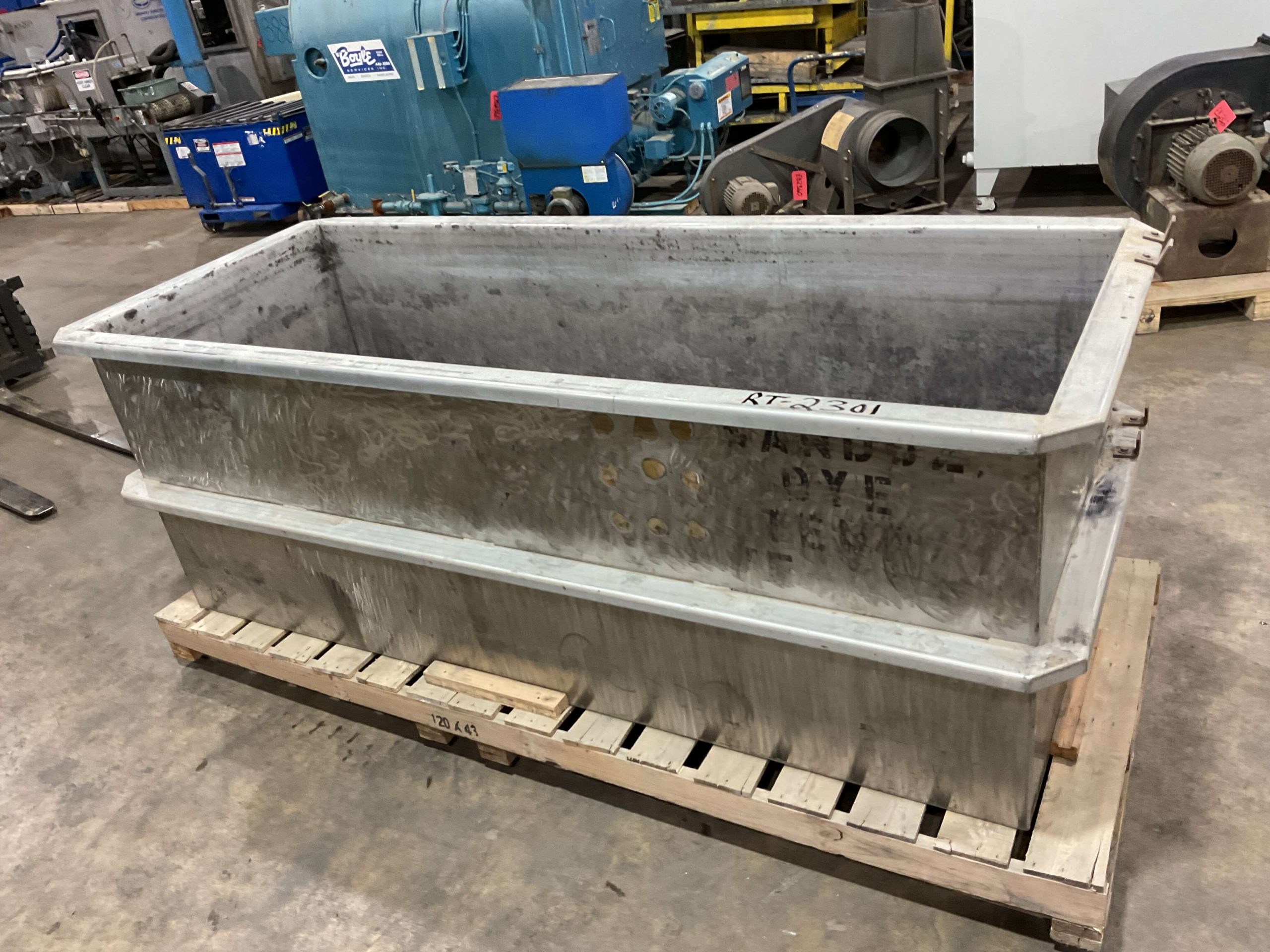 540 Gallon Stainless Steel Rectangular Tank RT2301 - Lanco Corporation ...