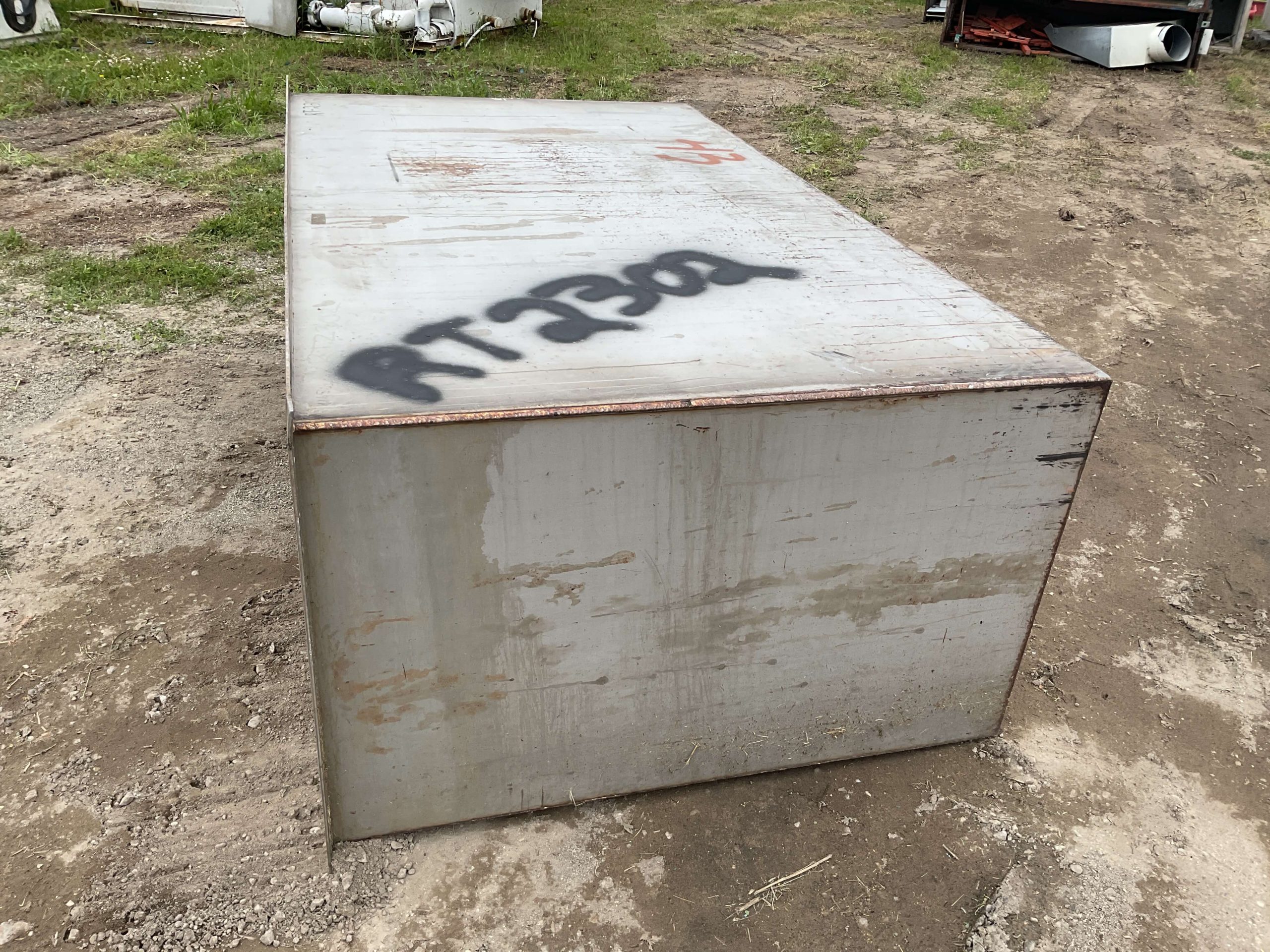 610 Gallon Stainless Steel Rectangular Tank RT2302 - Lanco Corporation ...