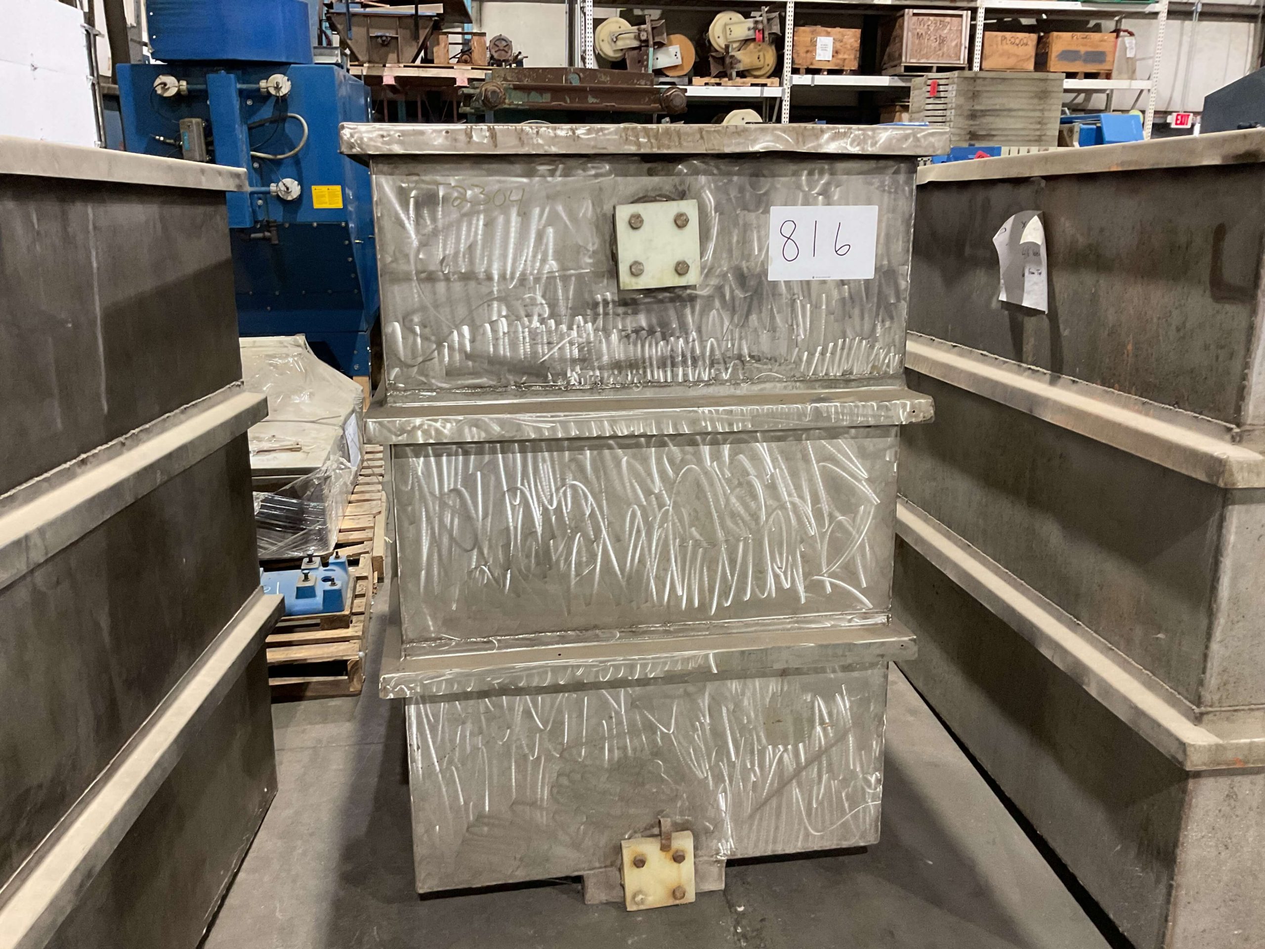 625 Gallon Stainless Steel Rectangular Tank RT2304 - Lanco Corporation ...