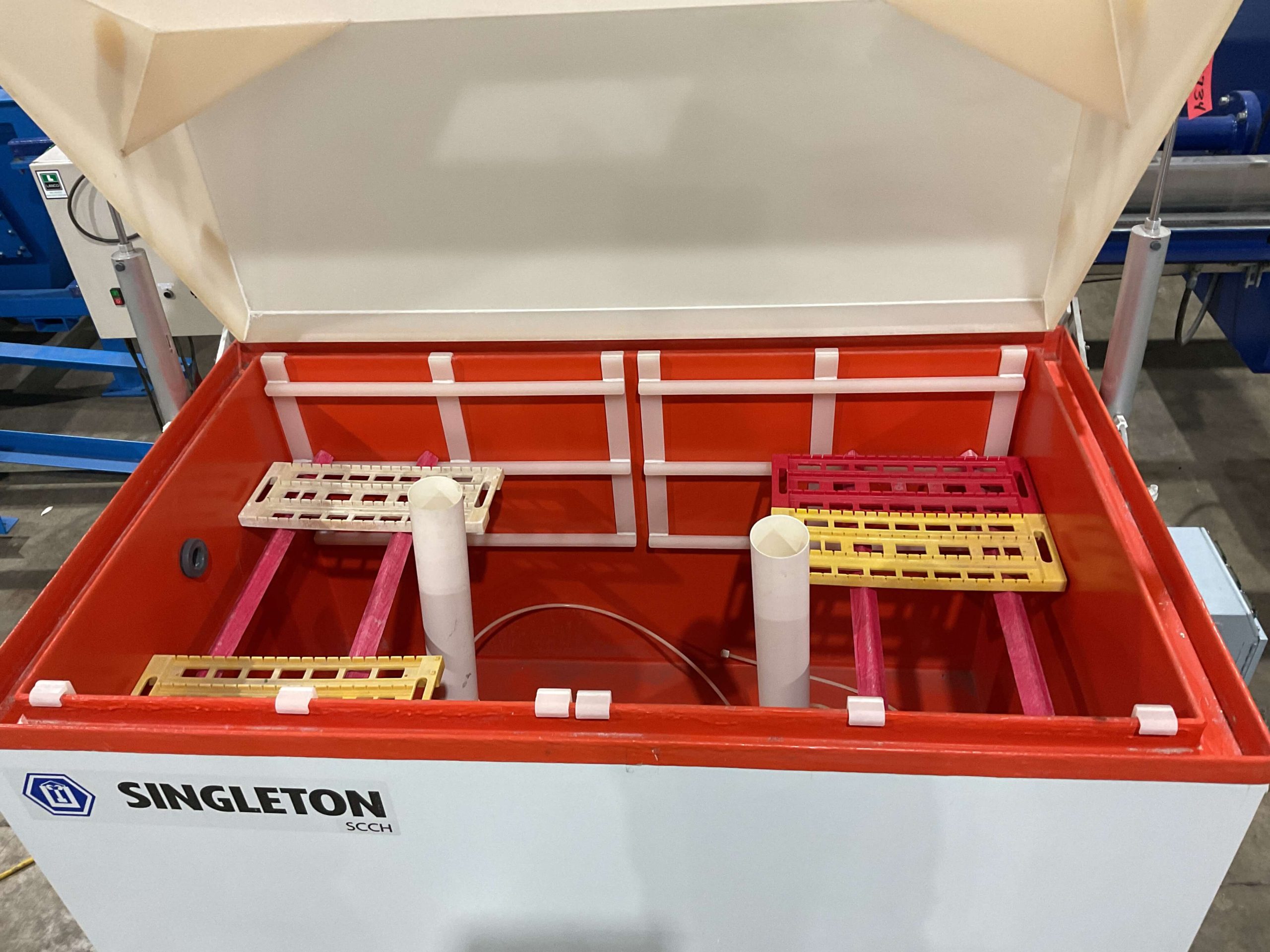 Singleton Model SCCH23 Salt Spray SS2734 - Lanco Corporation | Used ...