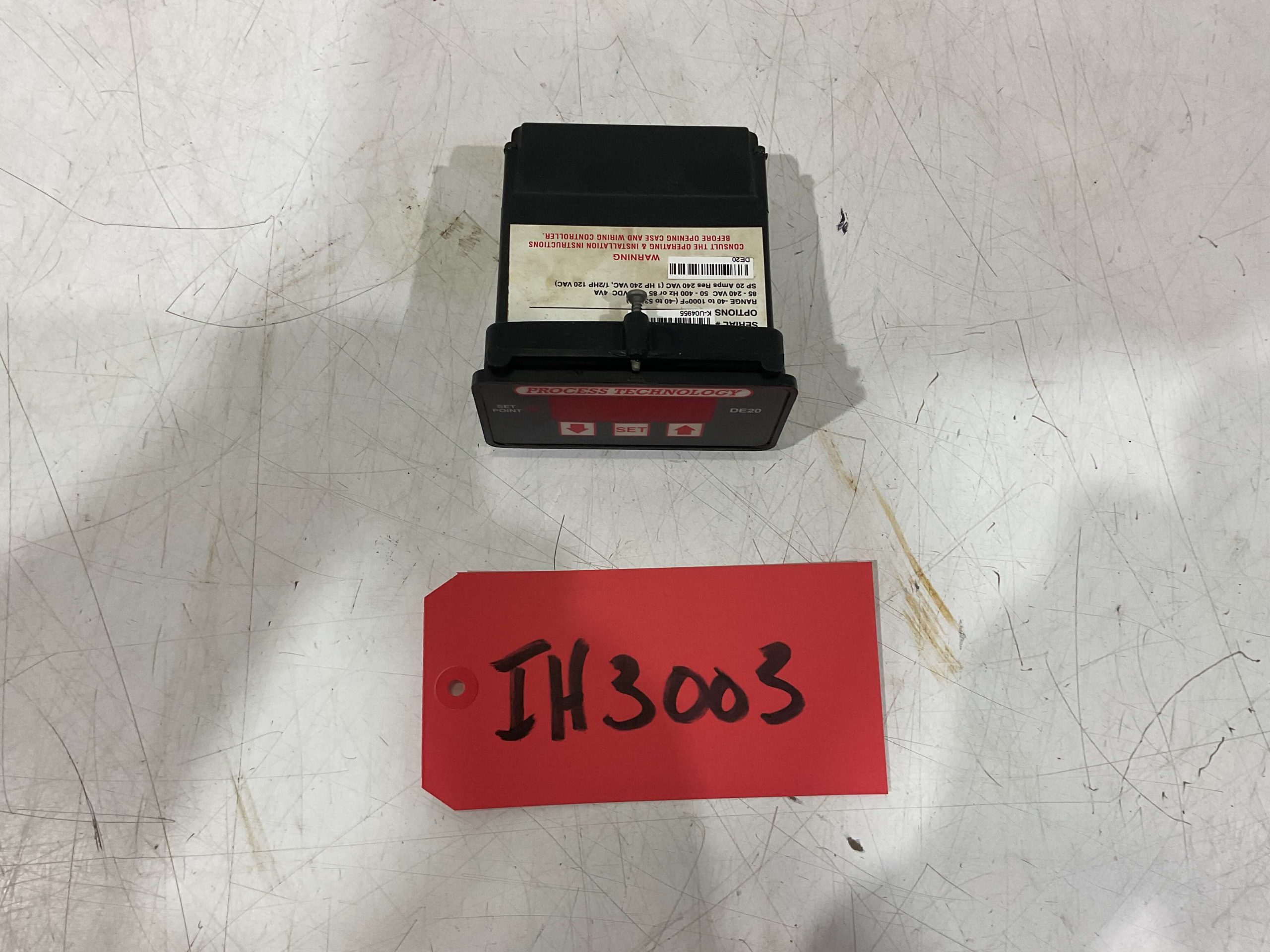 Process Technology DE20 Temperature Controller IH3003