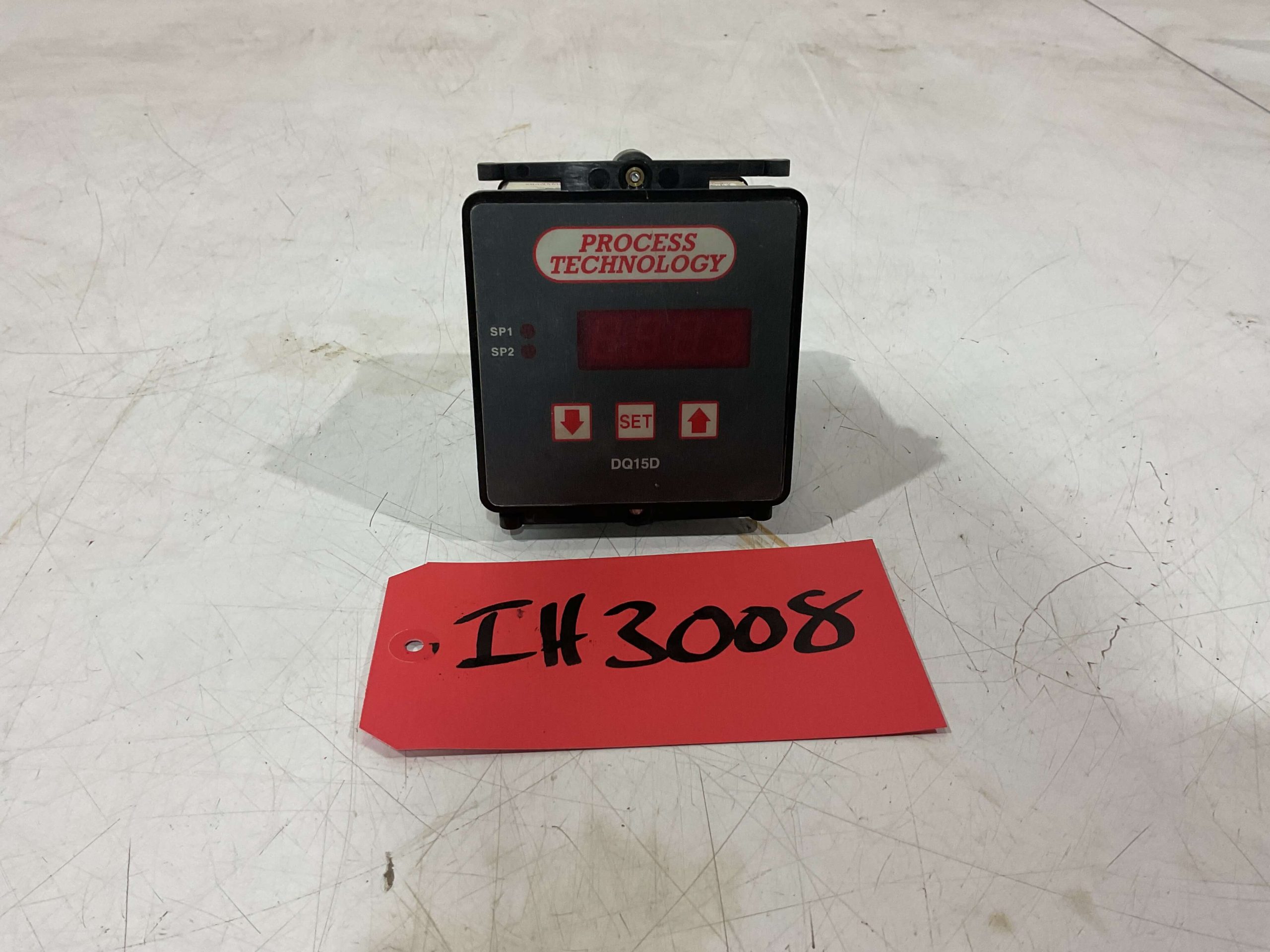 Process Technology DQ15D Temperature Controller IH3008 - Lanco ...