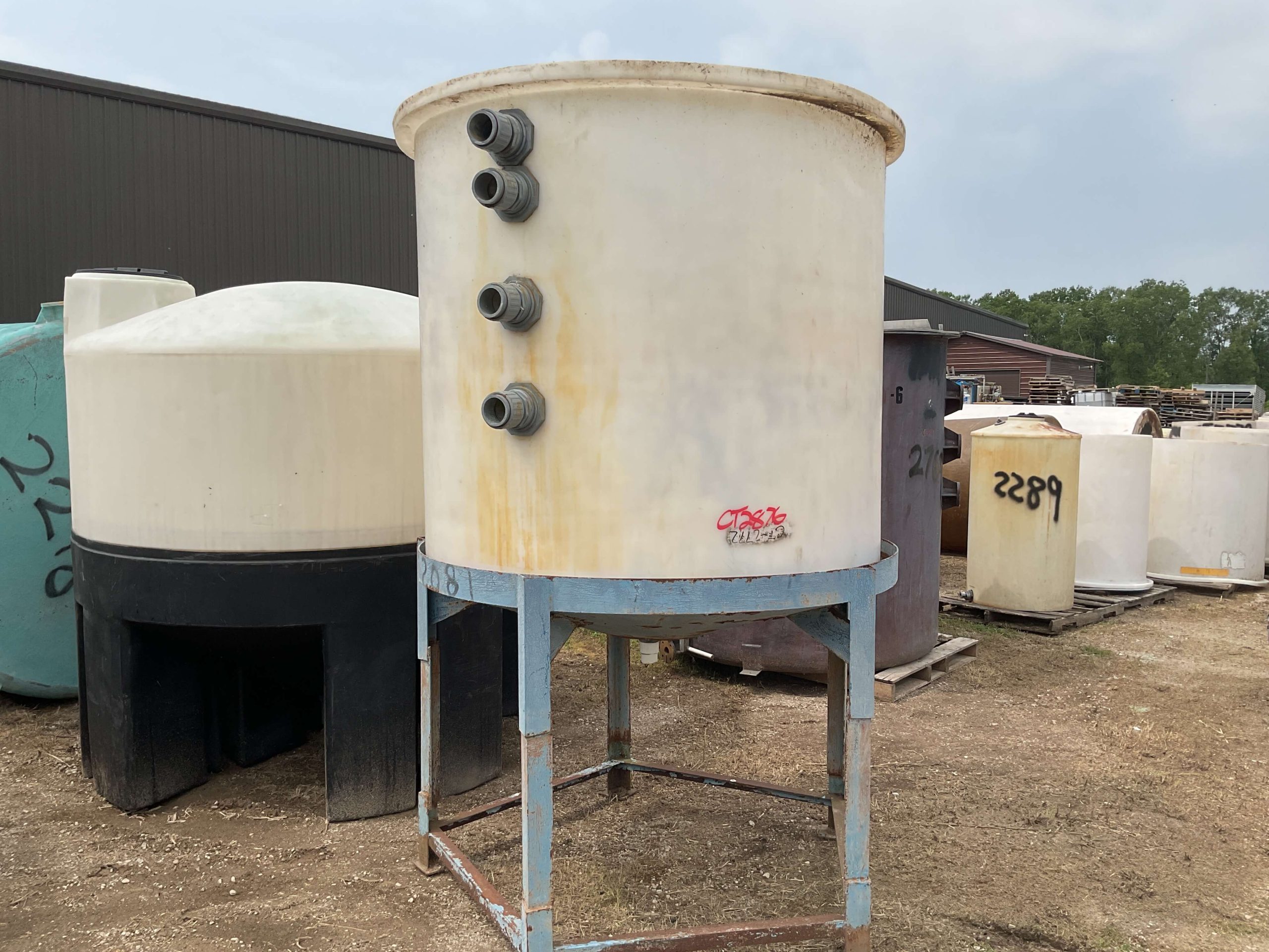750 Gallon Poly Round Tank CT2876 - Lanco Corporation | Used Industrial ...
