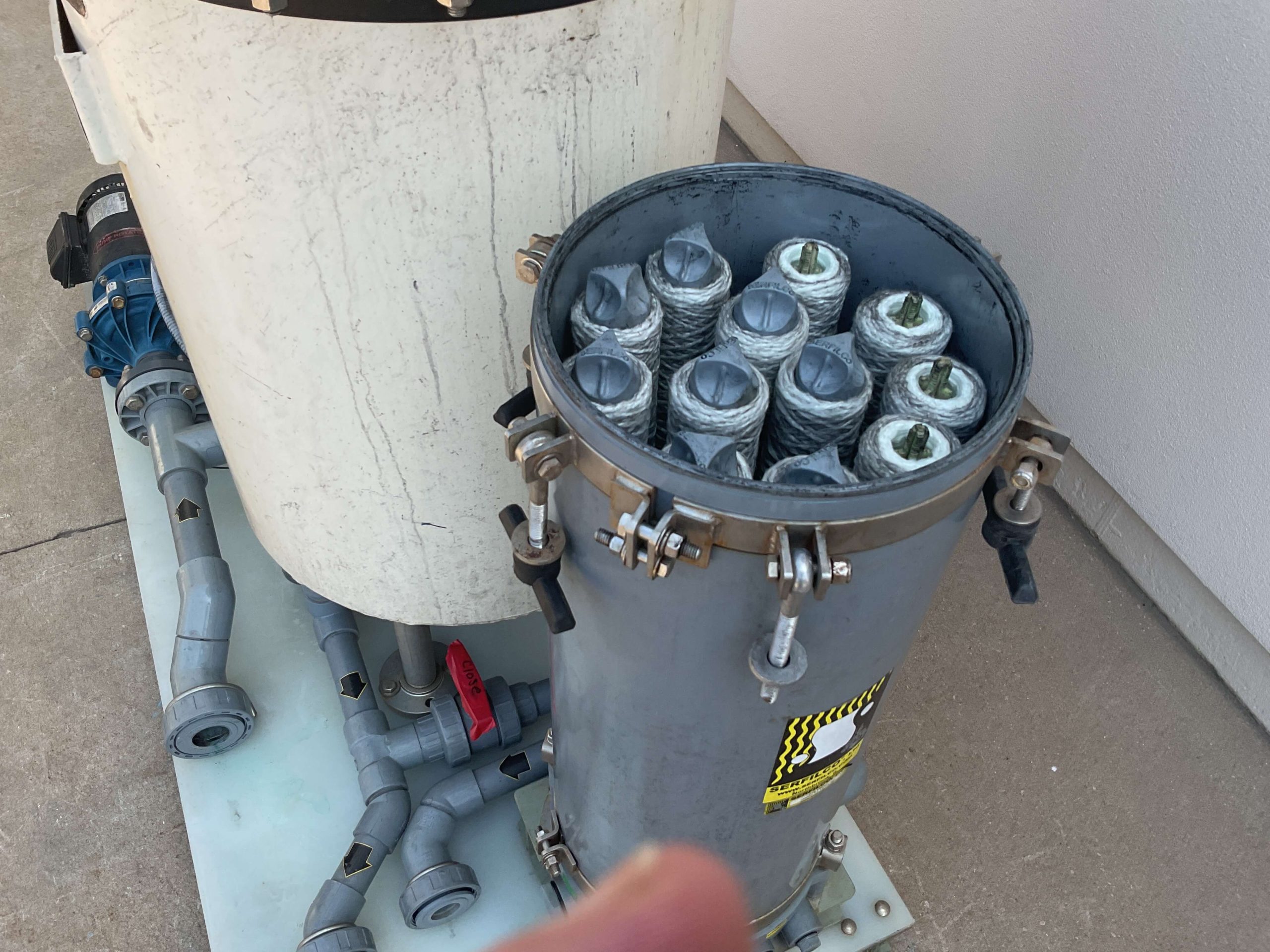 Slim Line 6000 GPH Horizontal Disc Filter F2696 - Lanco Corporation ...