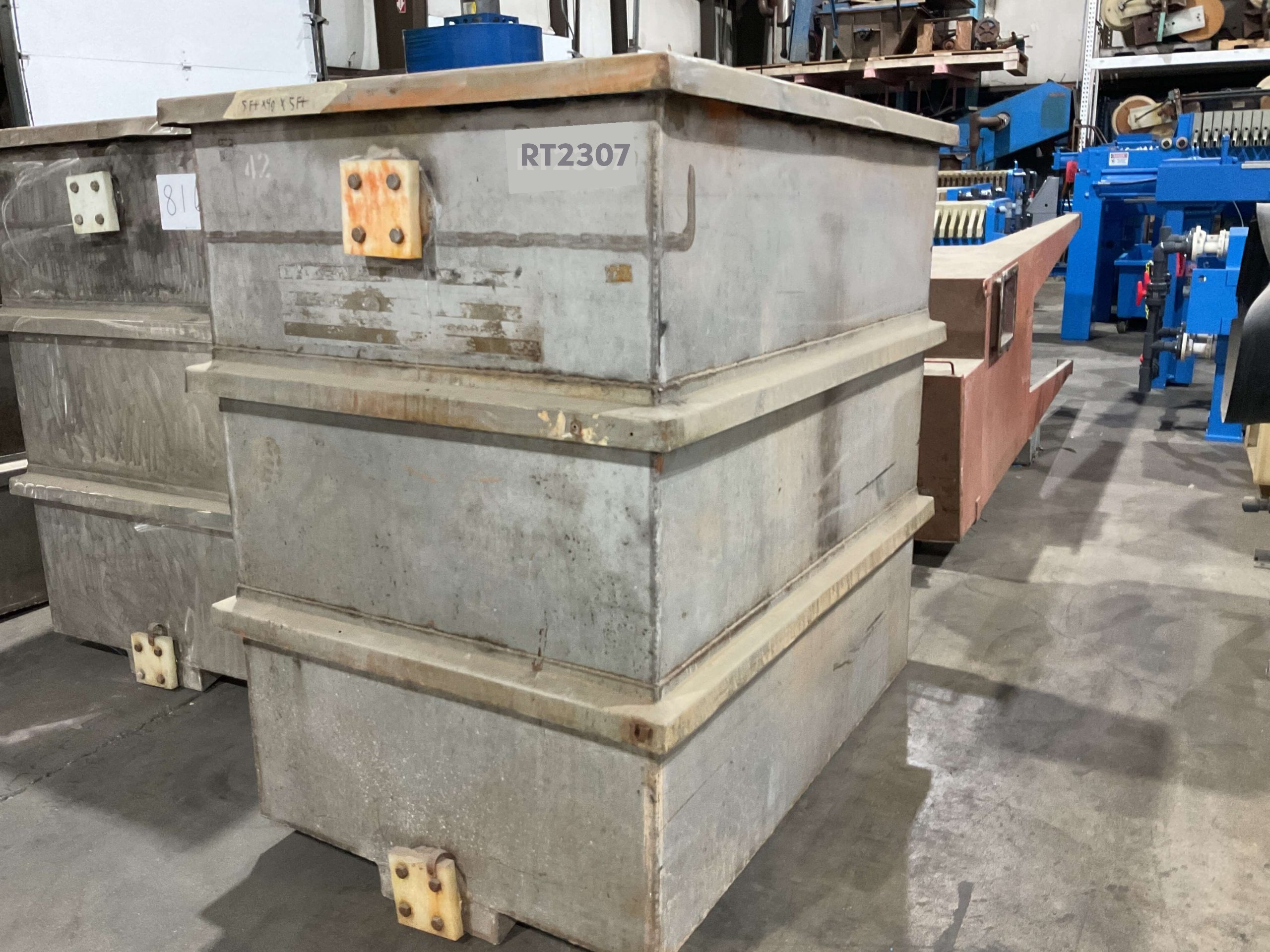 625 Gallon Stainless Steel Rectangular Tank RT2307 - Lanco Corporation ...