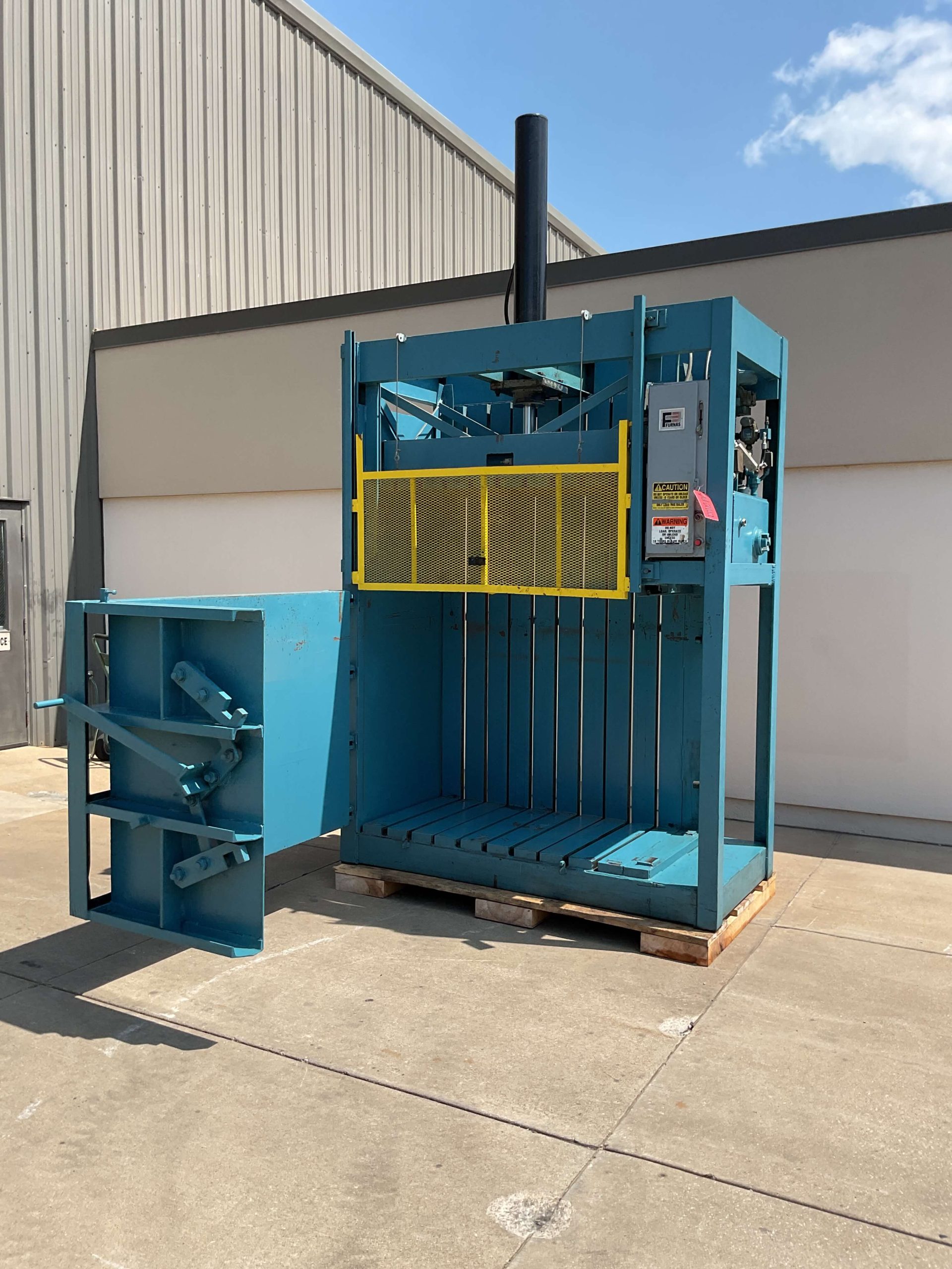 Dicom Vertical Cardboard Baler MH2402 - Lanco Corporation | Used ...