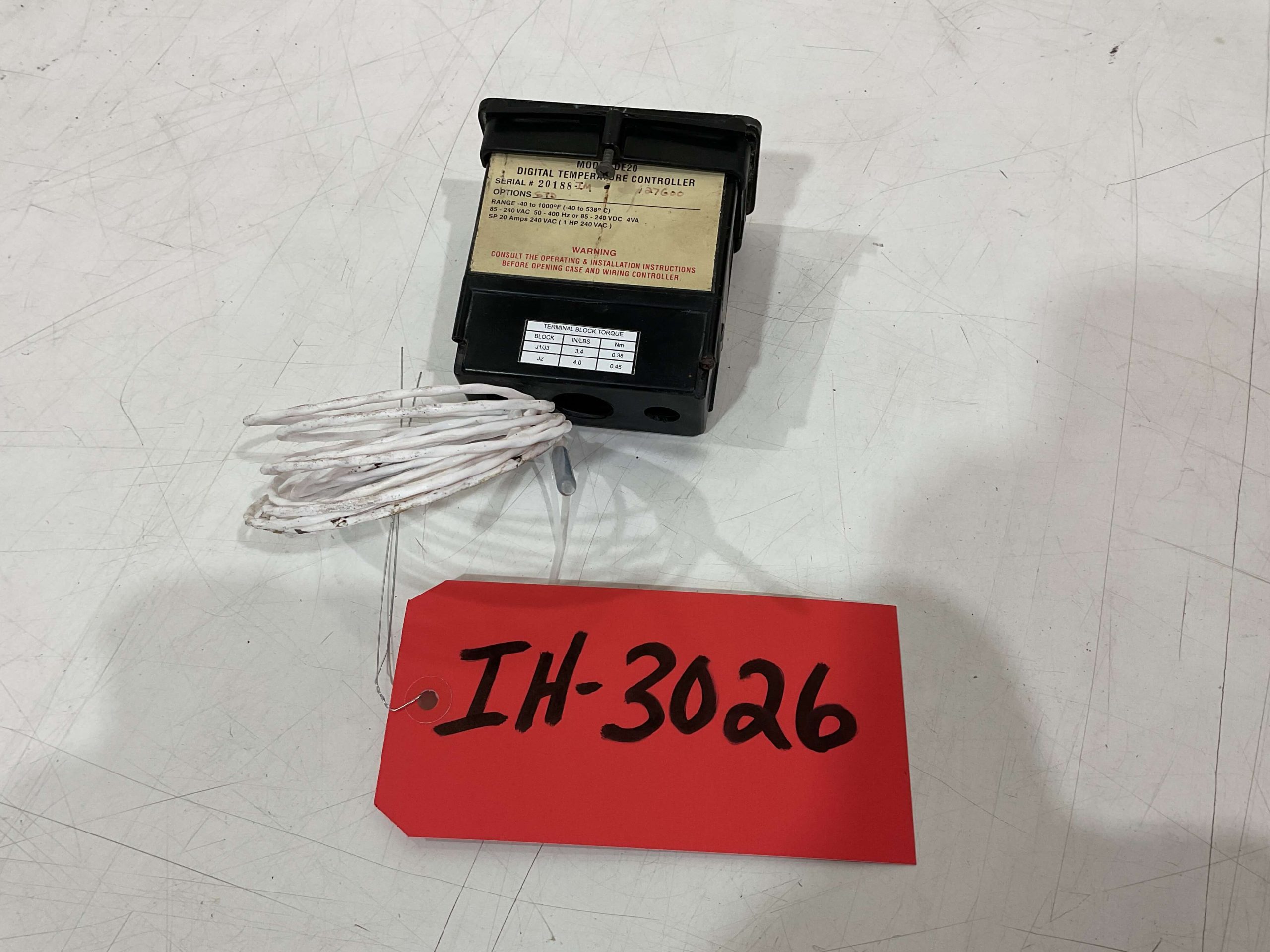 Process Technology T-DE20 Temperature Controller IH3026 - Lanco ...