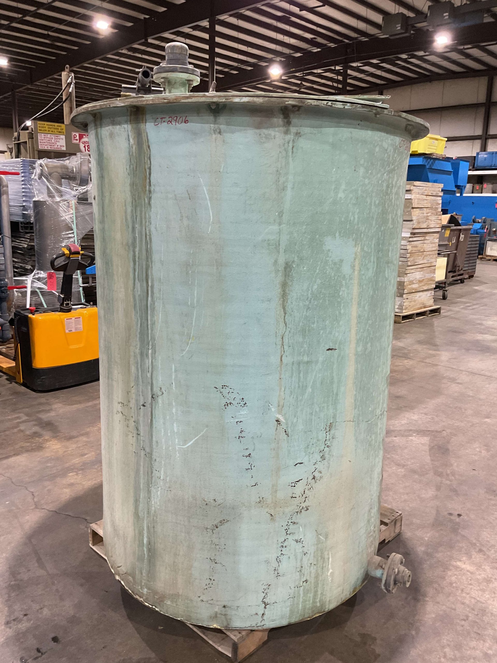 540 Gallon Fiberglass Round Tank CT2906 - Lanco Corporation | Used ...